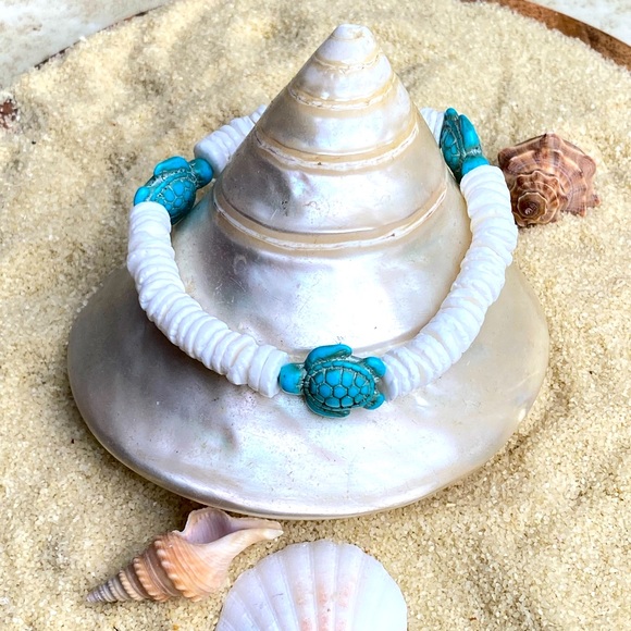 Hand Crafted | Jewelry | Puka Shell And Natural Stone Turtle Bracelet ...